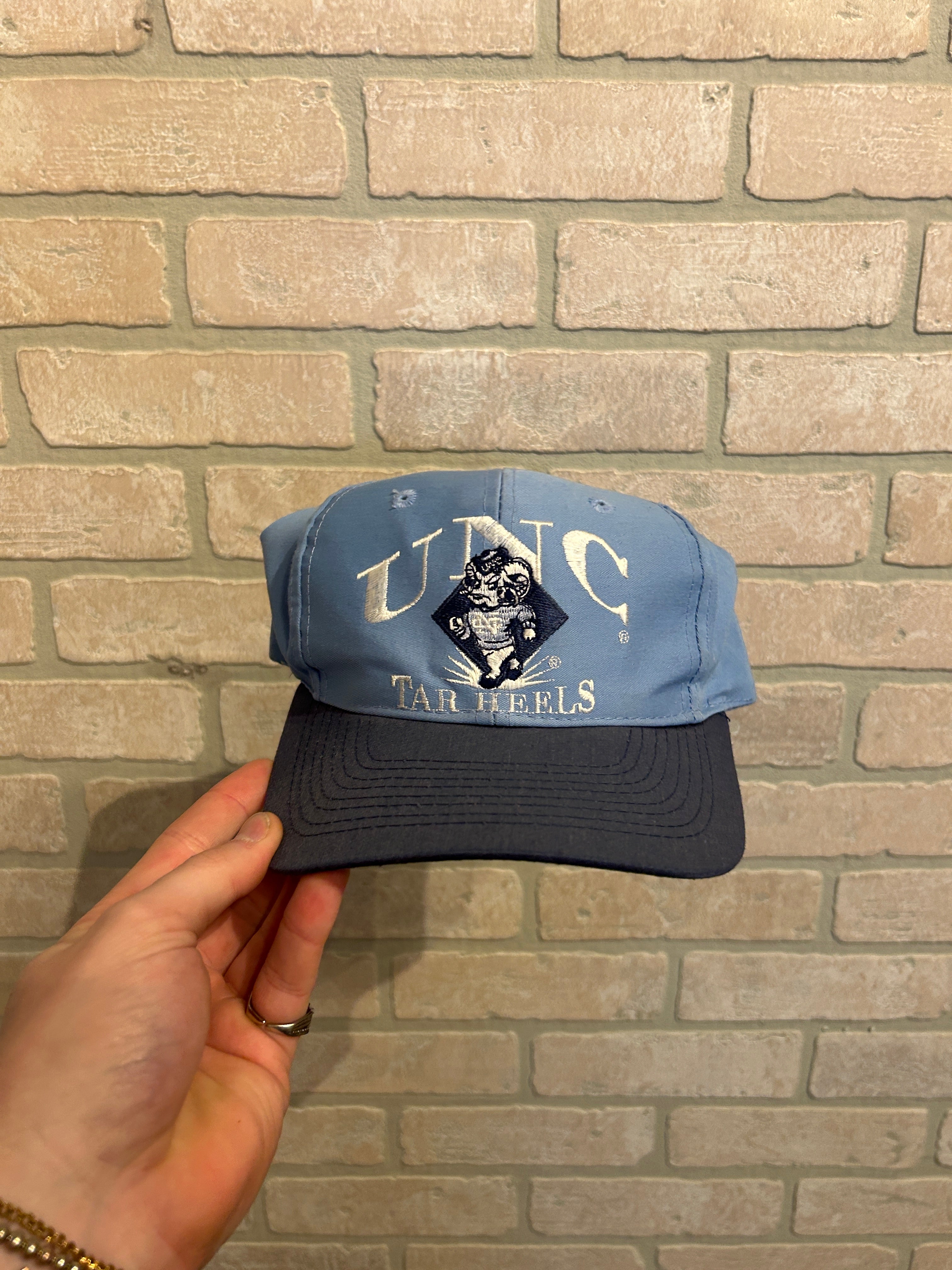 Unc Tarheels hat – Looney Soul